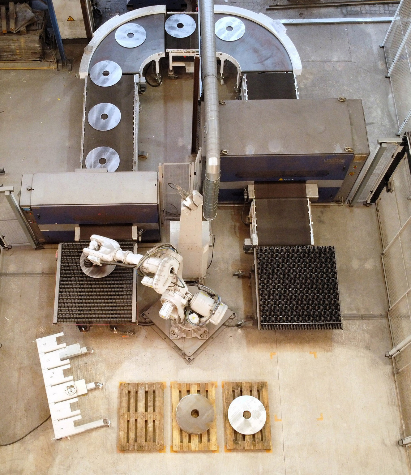 Salzgitter Steel Trading automates manual post-processing: - bbr Bänder ...